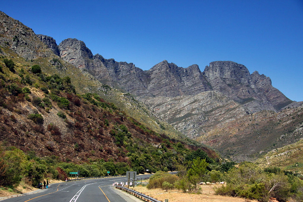 Das Geheimnis mitten in den Zedernbergen – MOUSECLICK.COM | Alexander's ...